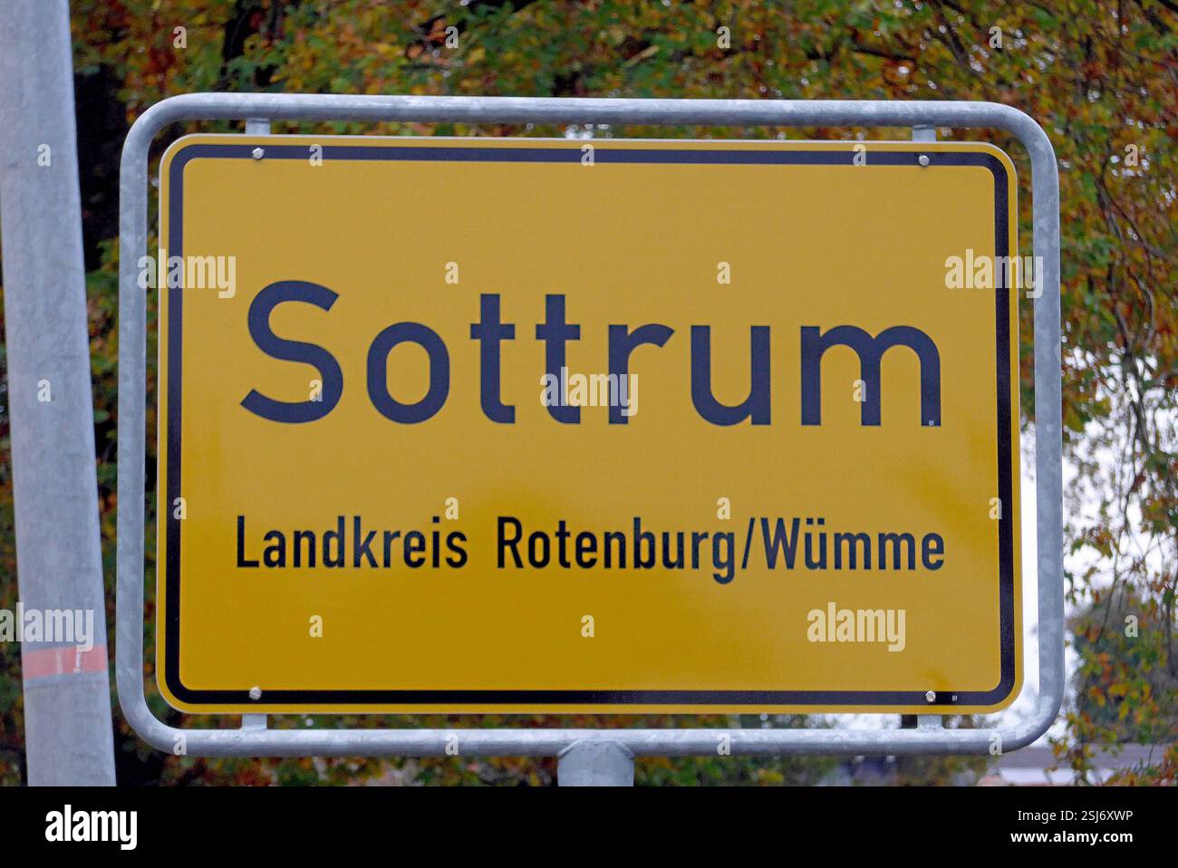 Ortsschild der niedersächsischen Gemeinde Sottrum Landkreis Rotenburg ...