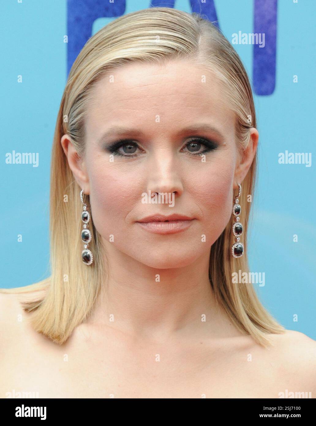 Kristen Bell arriving at the premiere of the Netflix original film ...