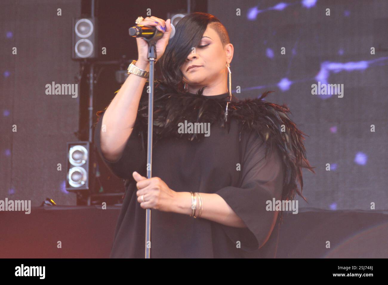 LoveBN1Fest Gabrielle performs live Stock Photo - Alamy