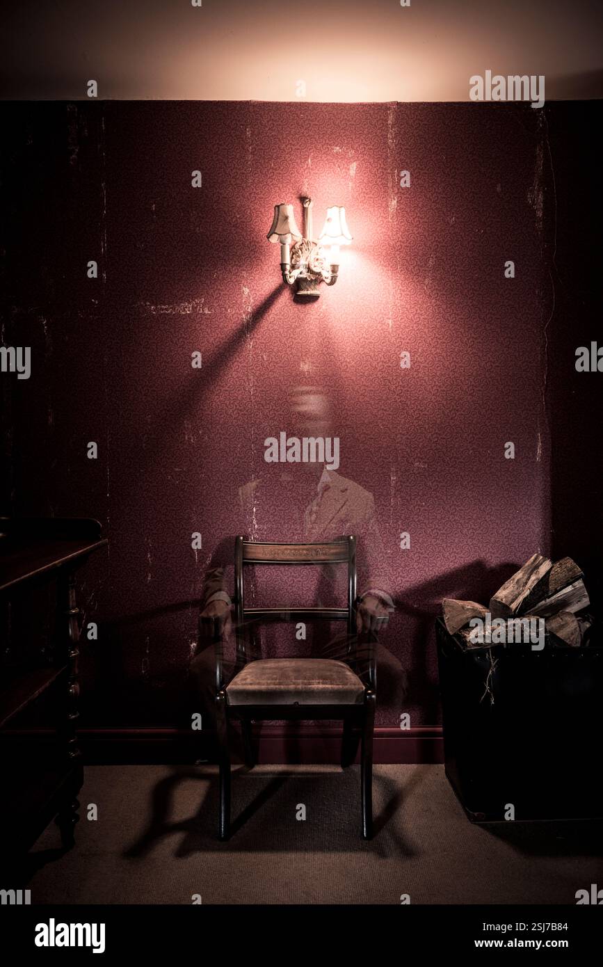 Sitting ghost hi-res stock photography and images - Alamy