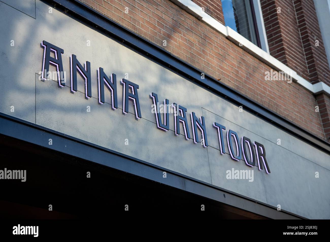 Anna van toor store hi-res stock photography and images - Alamy