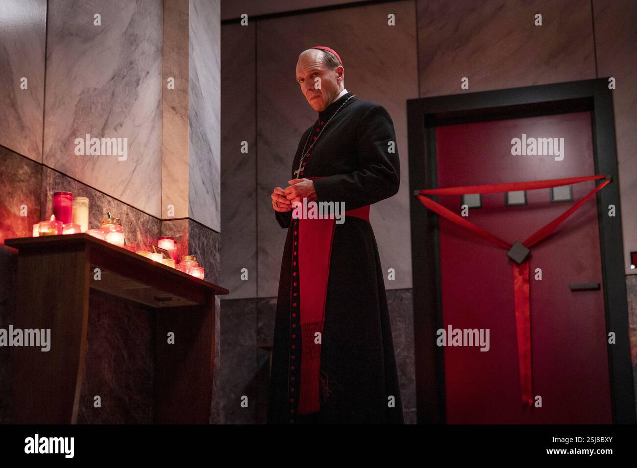 USA. Ralph Fiennes in (C) Focus Features films, Conclave (2024) Plot ...