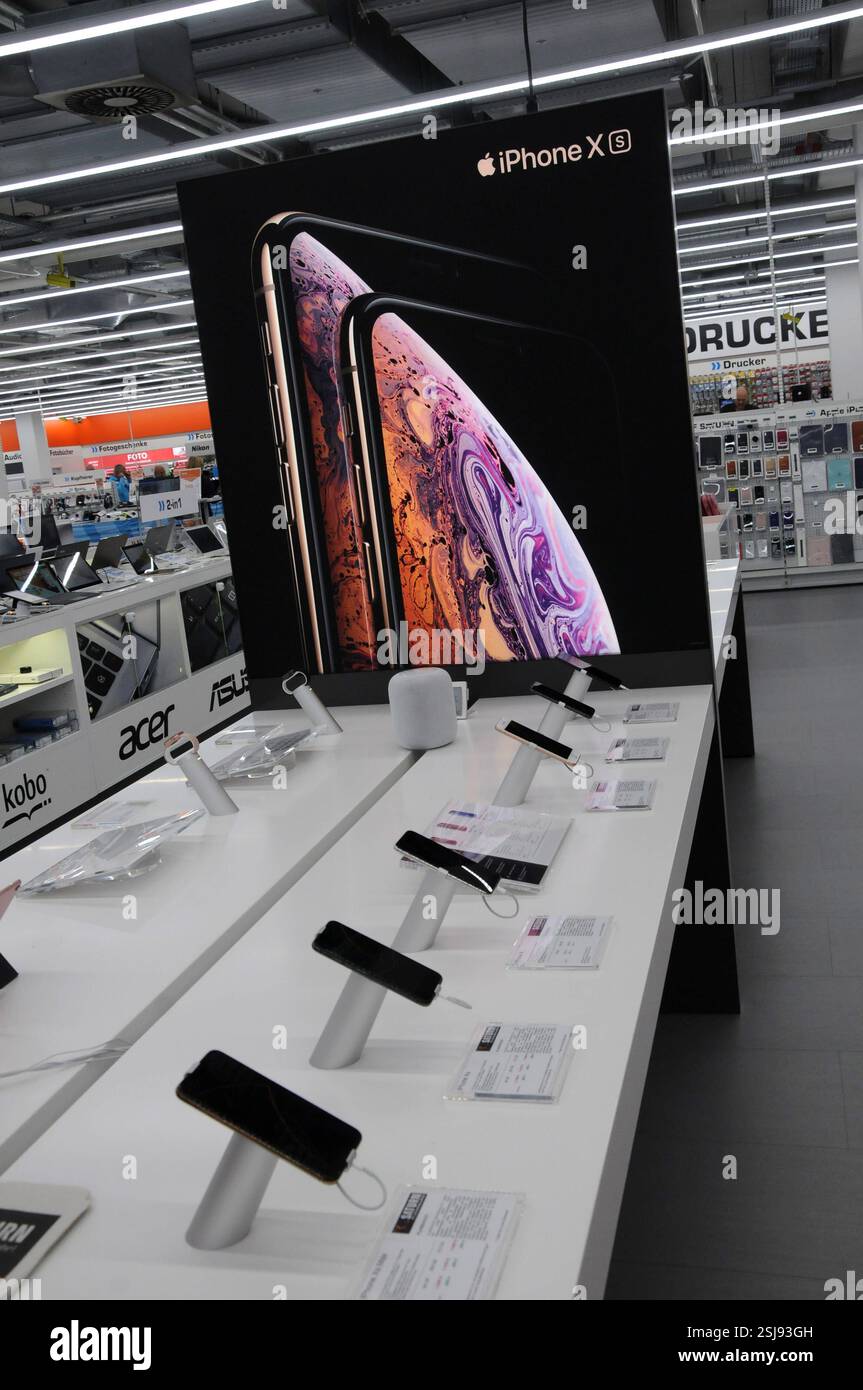 Flensburg/Schleswig-Holstein/Germany. 05. October 2018.. Apple products ...
