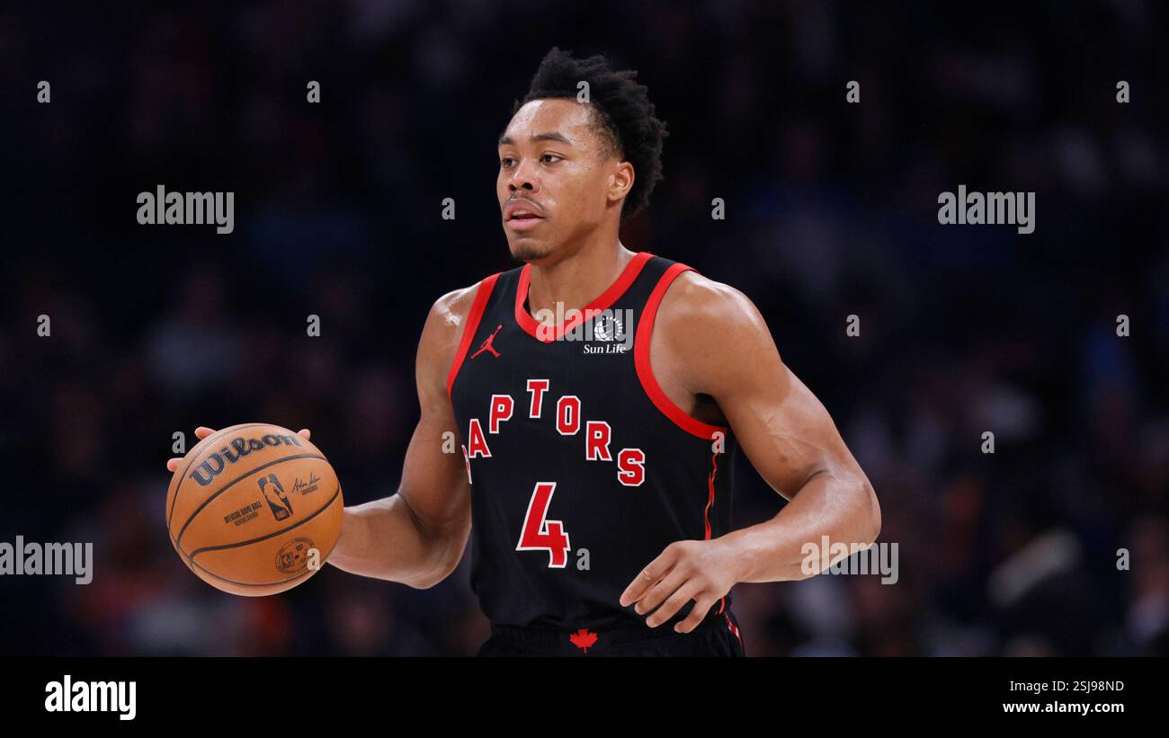 Toronto Raptors forward Scottie Barnes dribbles during the second half ...