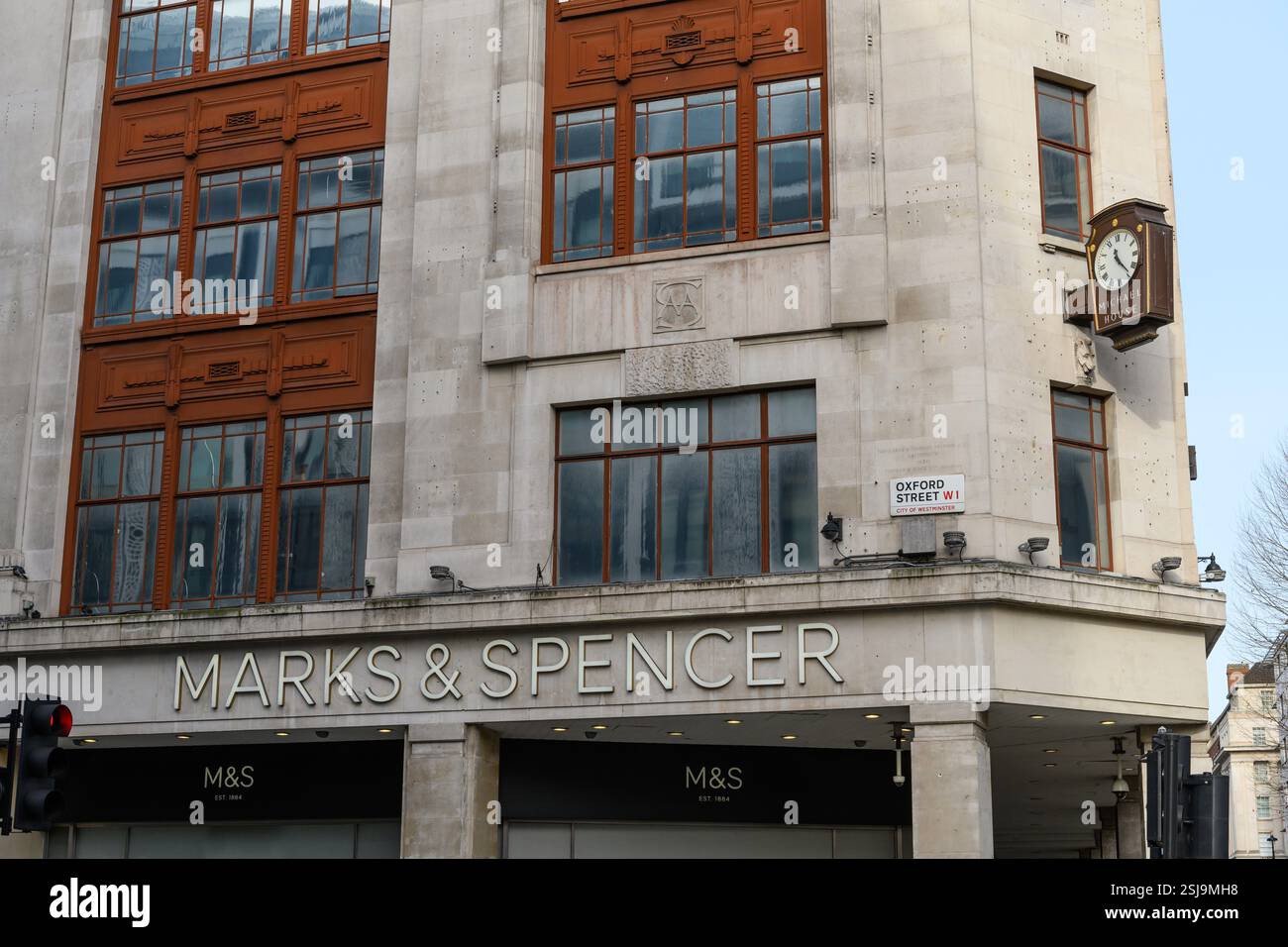 London, UK. January 29th 2025. The flagship Marks and Spencer store in Oxford street, the food ...