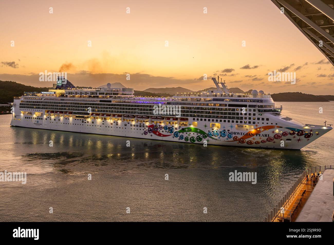 NCL Norwegian Pearl Cruise Ship Manoeuvres At Saint Johns Cruise Port ...