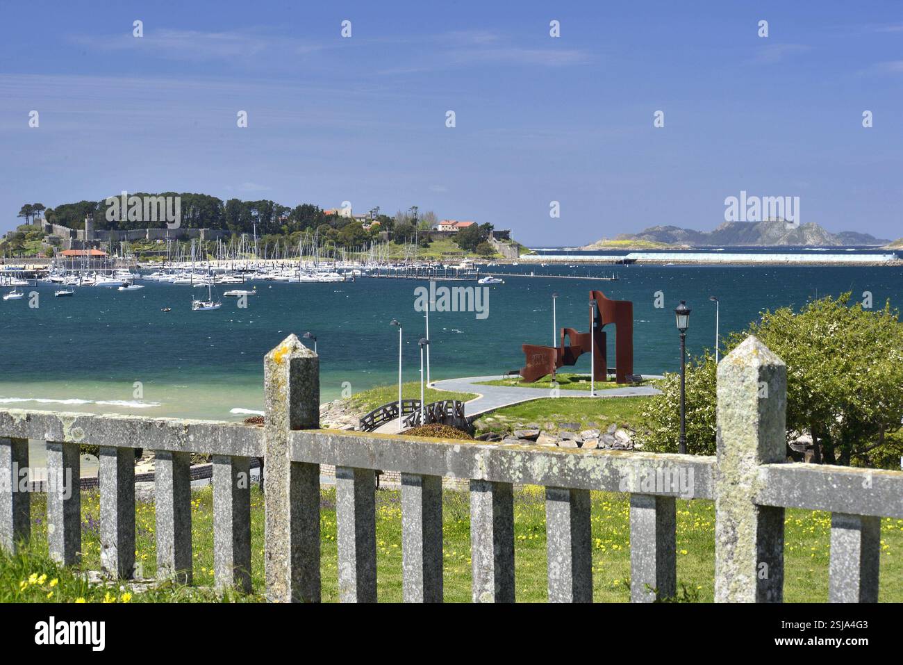 Bay of Baiona seen from the Santa Marta with pleasure boats and Monte ...
