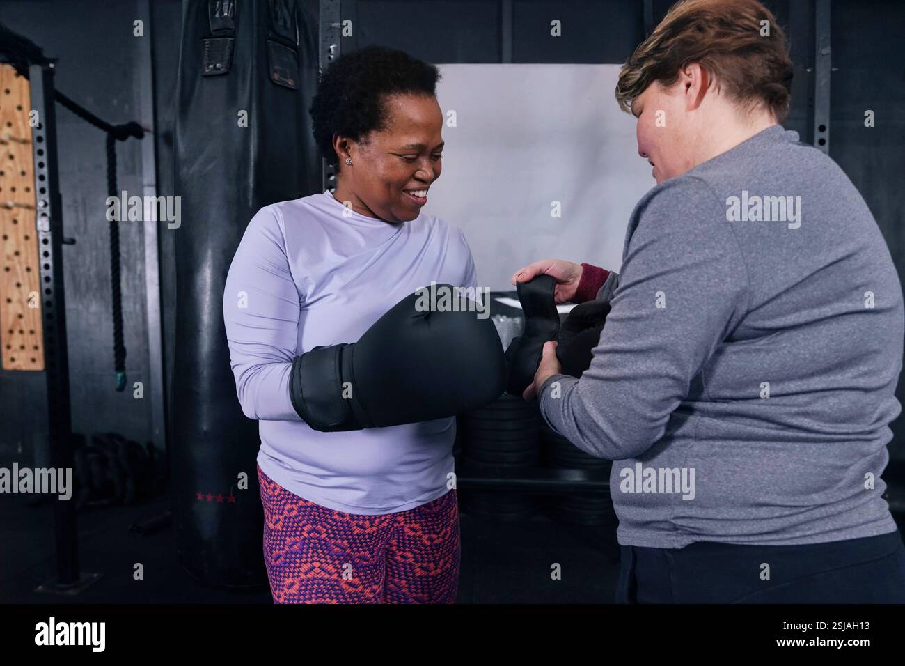 Punching bag in boxing gym hi-res stock photography and images - Alamy