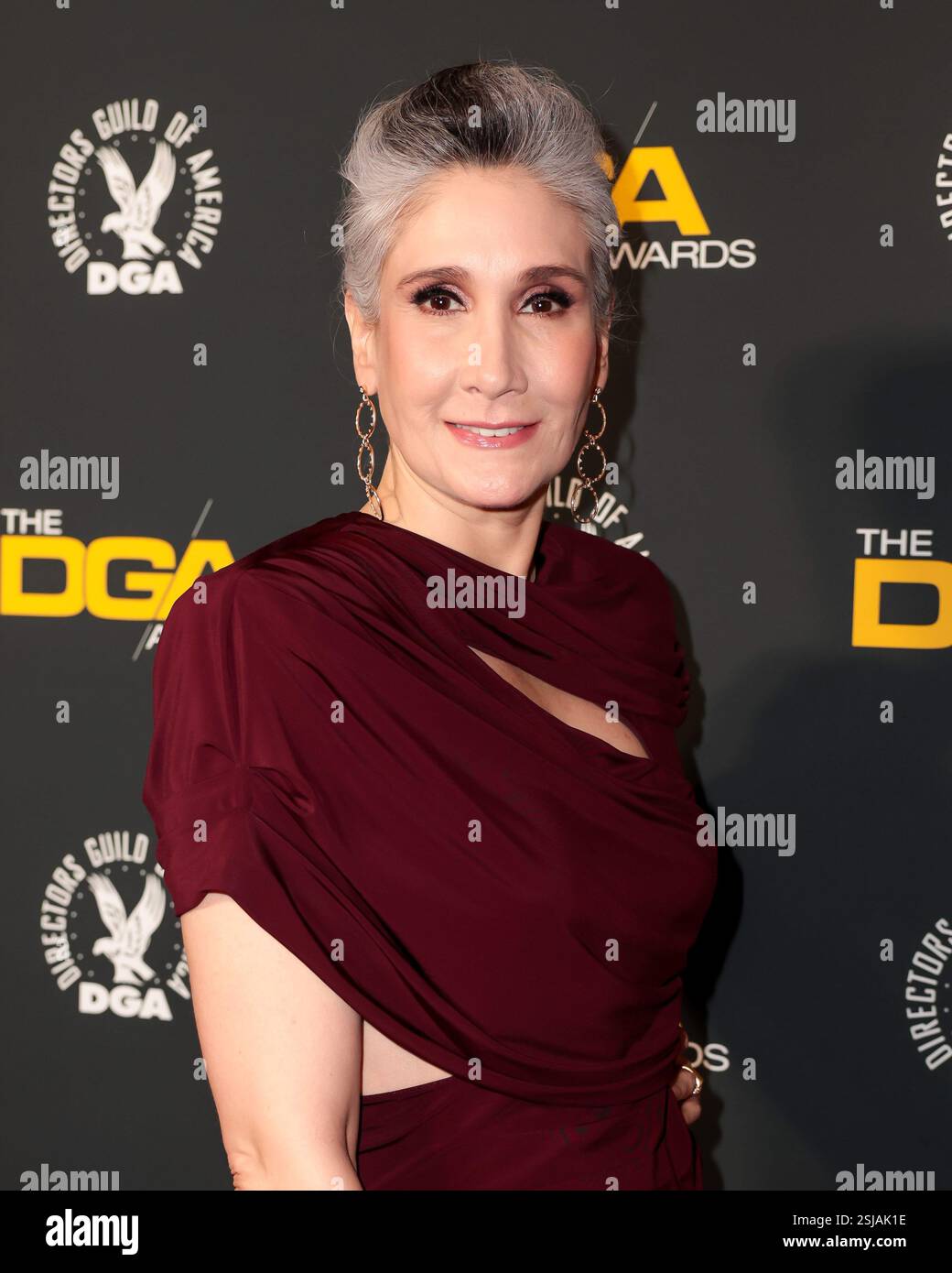 Beverly Hills, Eua. 07th Feb, 2025. Director ISSA LOPEZ walks the red ...