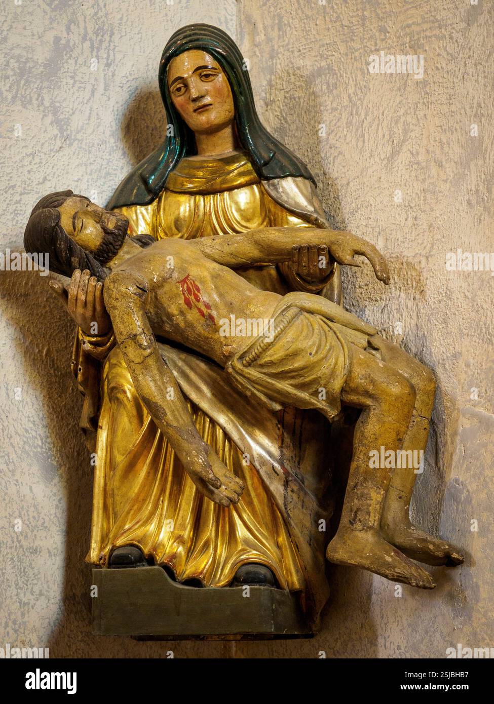 Mater dolorosa church of Saint-Thomas-de-Canterbury in Mur-de-Barrez ...