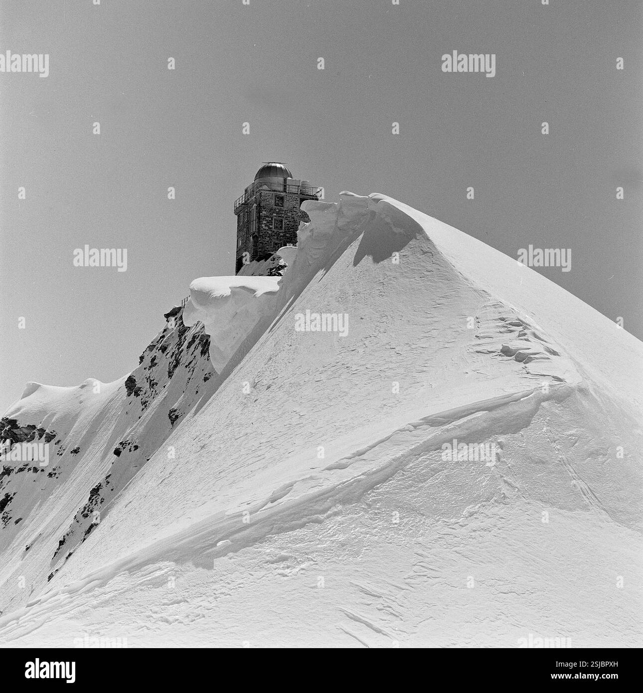 Jungfraujoch und Jungfrau Observatorium; 1950#Jungfraujoch and Jungfrau ...
