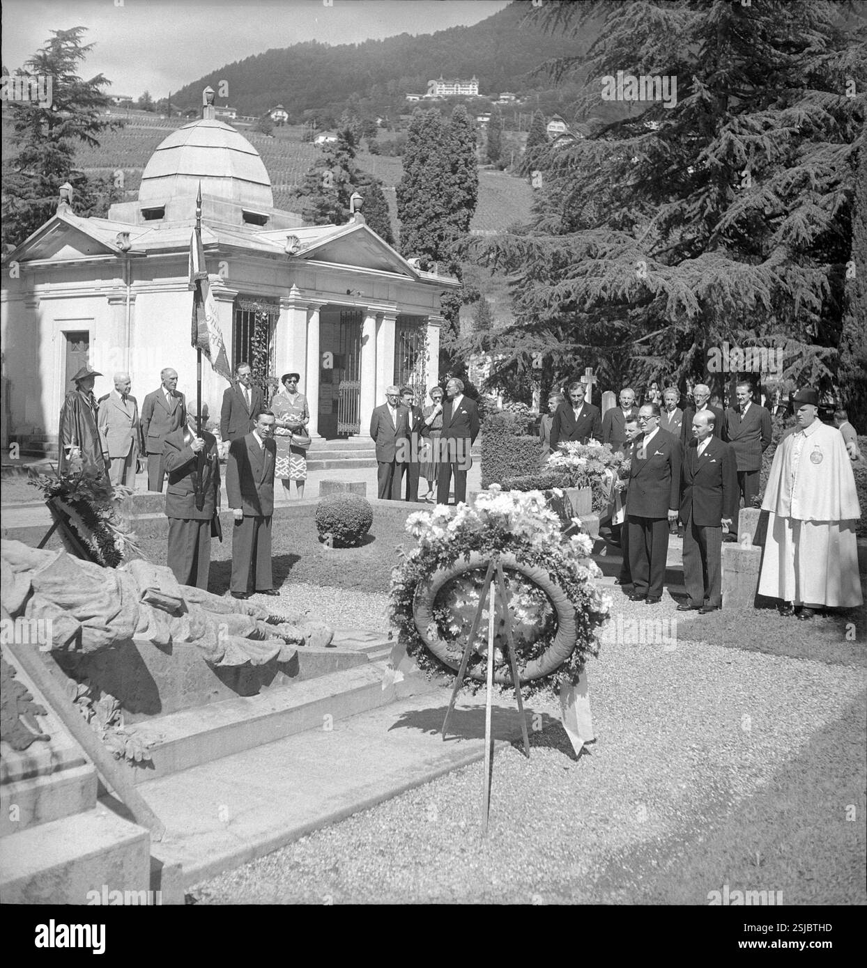 Historische zeichen Black and White Stock Photos & Images - Alamy