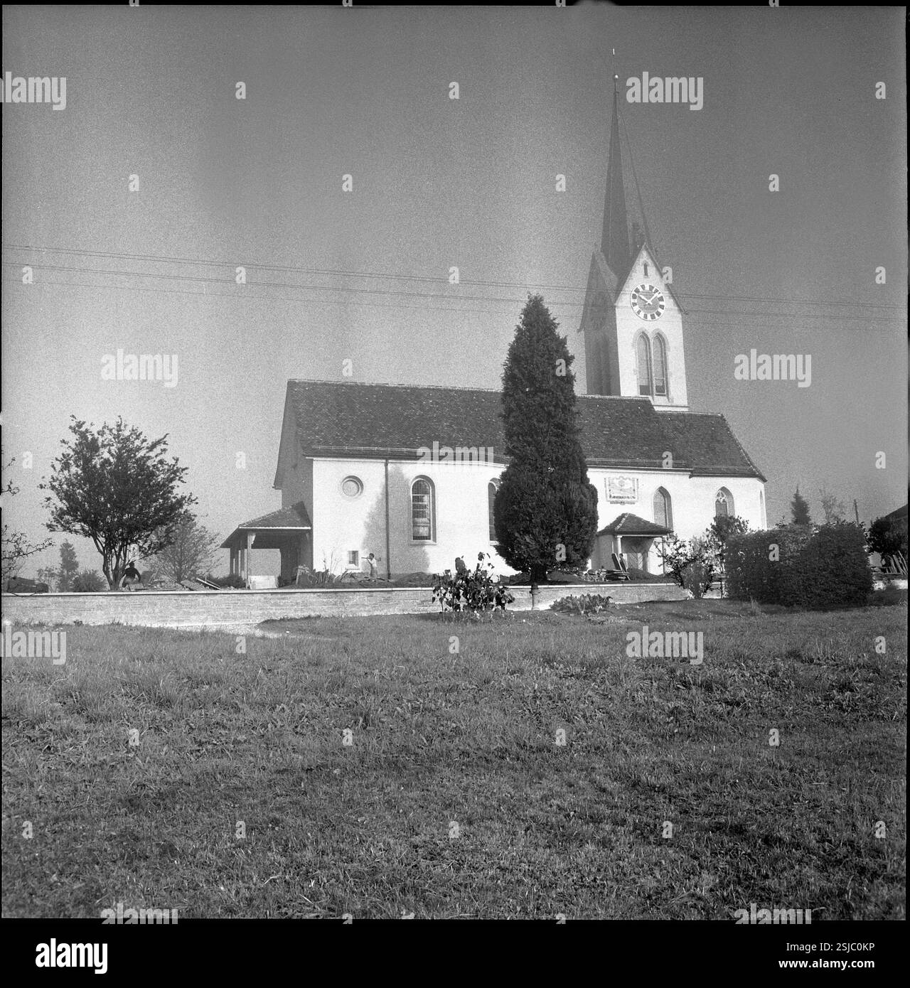 Kirche Bubikon 1957#Church Bubikon- RDB BY DUKAS Stock Photo - Alamy
