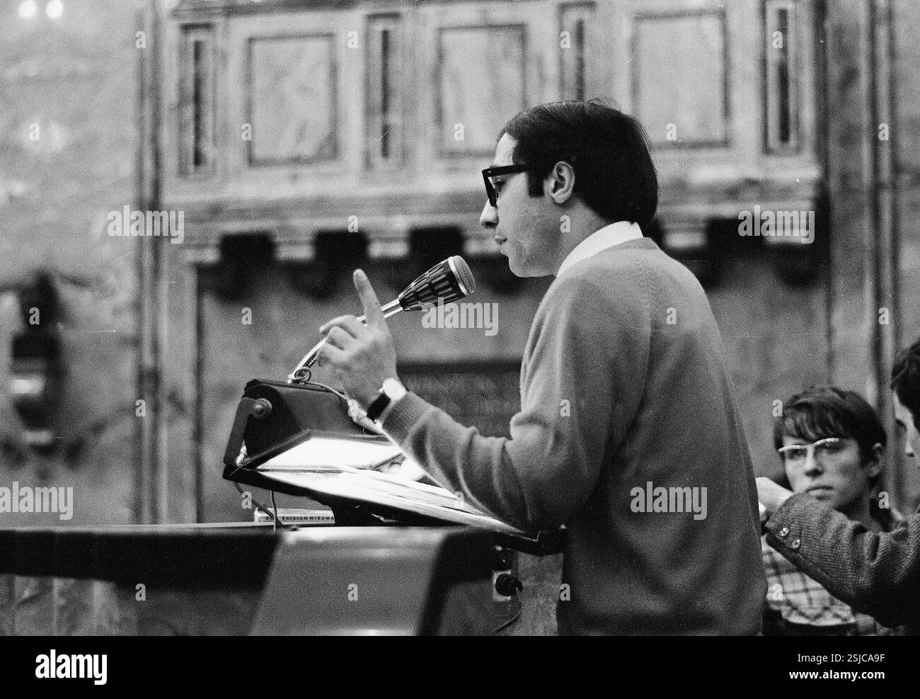 Dr. Baham Nirumand in Zürich, 1967#Dr. Baham Nirumand in Zurich, 1967 ...