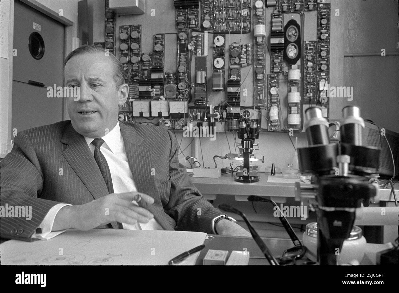 Max Hetzel, Erfinder der weltweit ersten elektronischen Armbanduhr ...