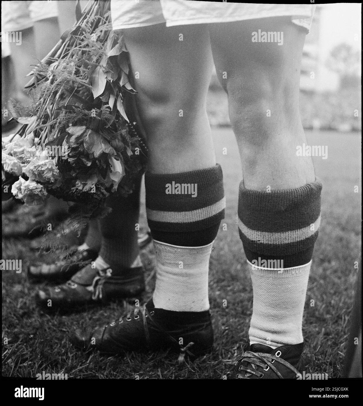 Fussball-WM-Final 1954: Beine von Ferenc Puskas#Football WC 1954: Legs ...