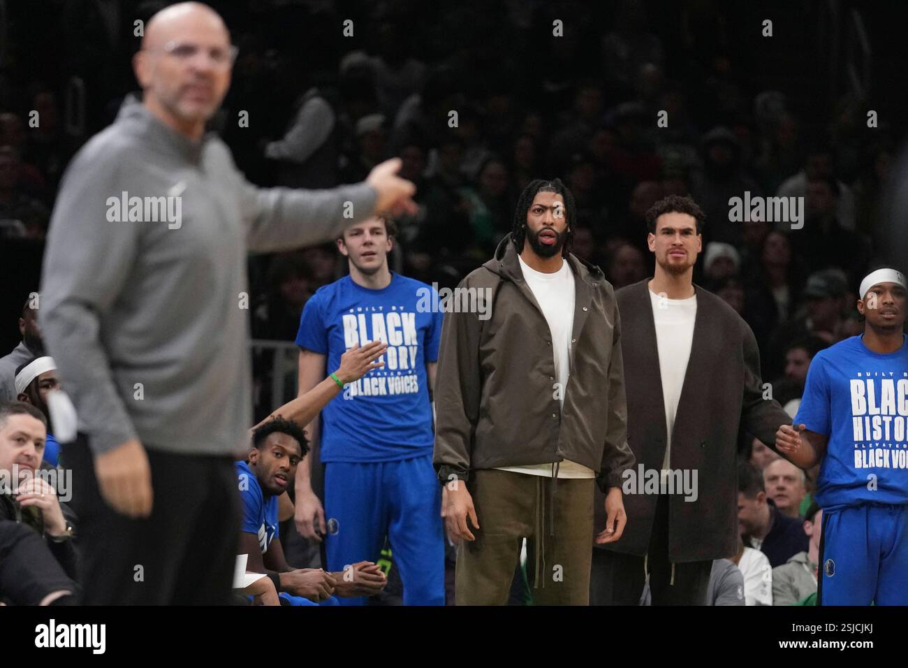 Dallas Mavericks forward Anthony Davis (3) on the bench during an NBA ...