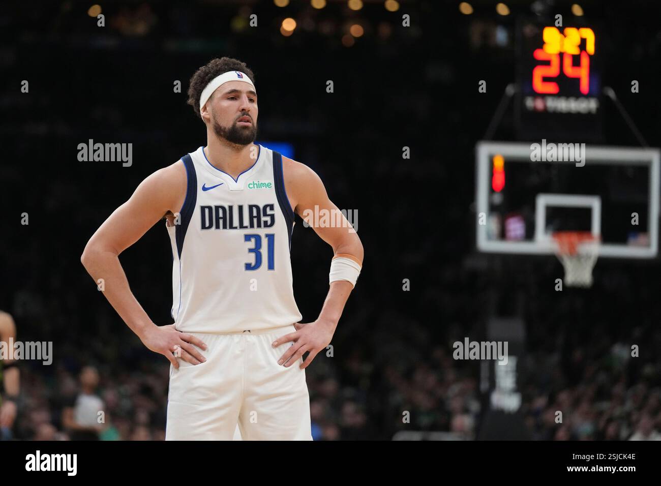 Dallas Mavericks guard Klay Thompson (31) during an NBA basketball game ...