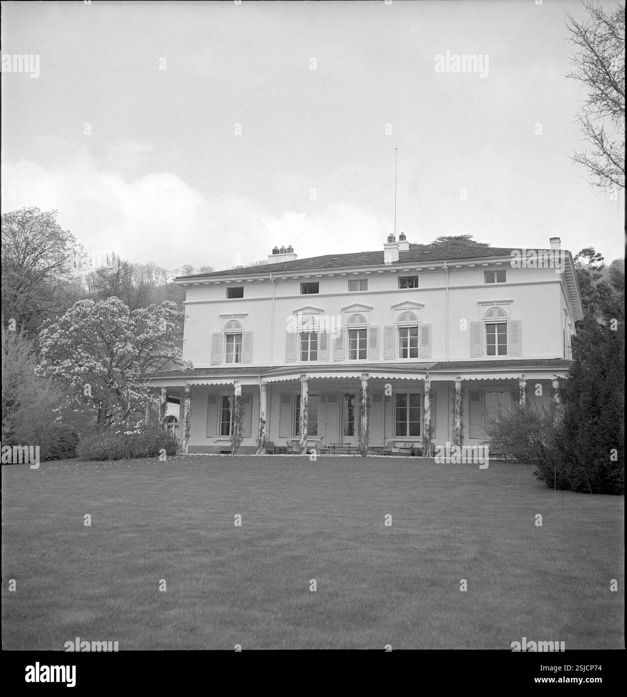 Villa "Manoir de Ban" von Charlie Chaplin in Corsier-sur-Vevey#Charlie ...