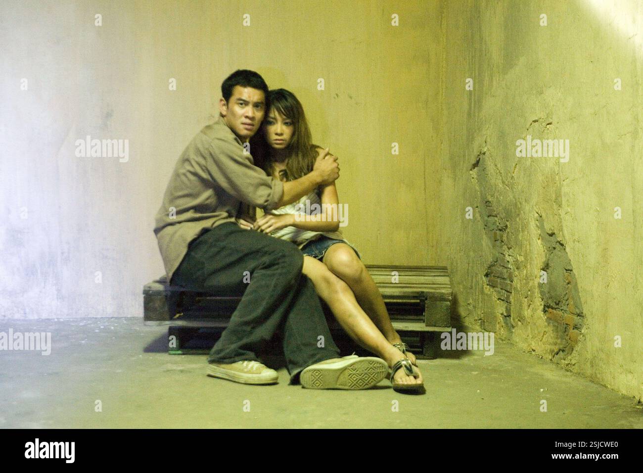 Bangkok Dangerous Year: 2008 - USA Directors: Oxide Pang and Danny Pang ...