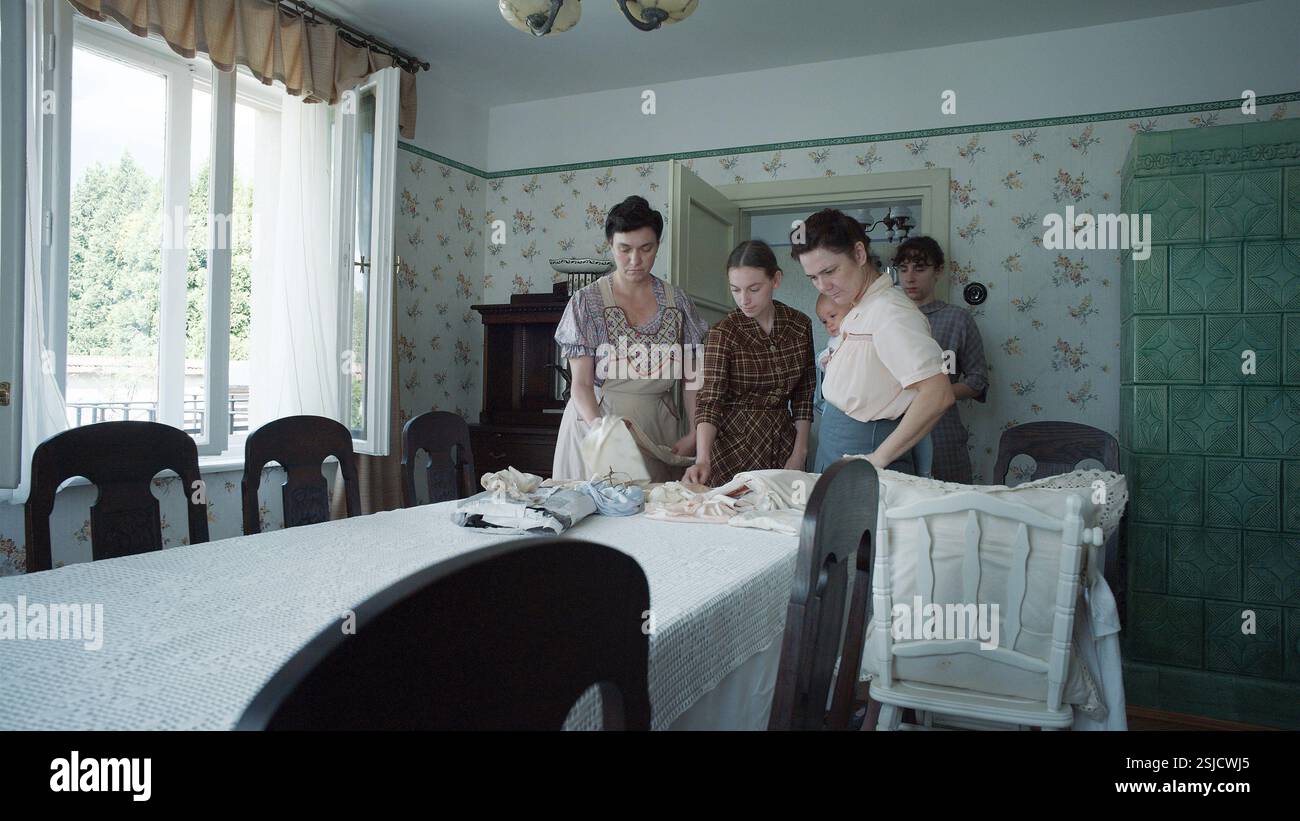 The Zone of Interest Year : 2023 USA / UK / Poland Director : Jonathan ...