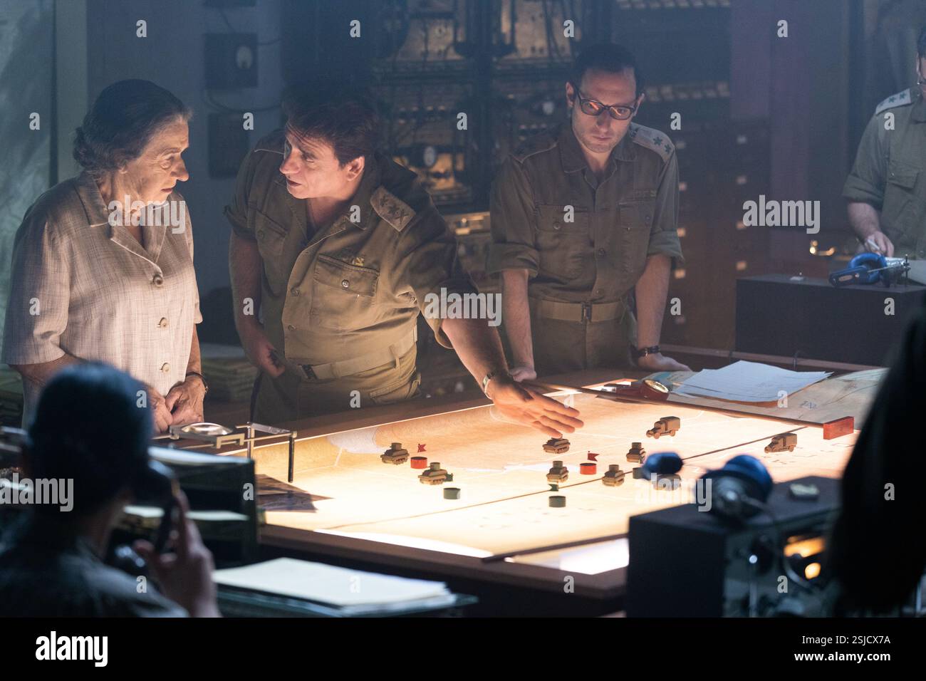 Golda Year : 2023 USA / UK Director : Guy Nattiv Helen Mirren, Lior Ashkenazi, Daniel Ben Zenou ...