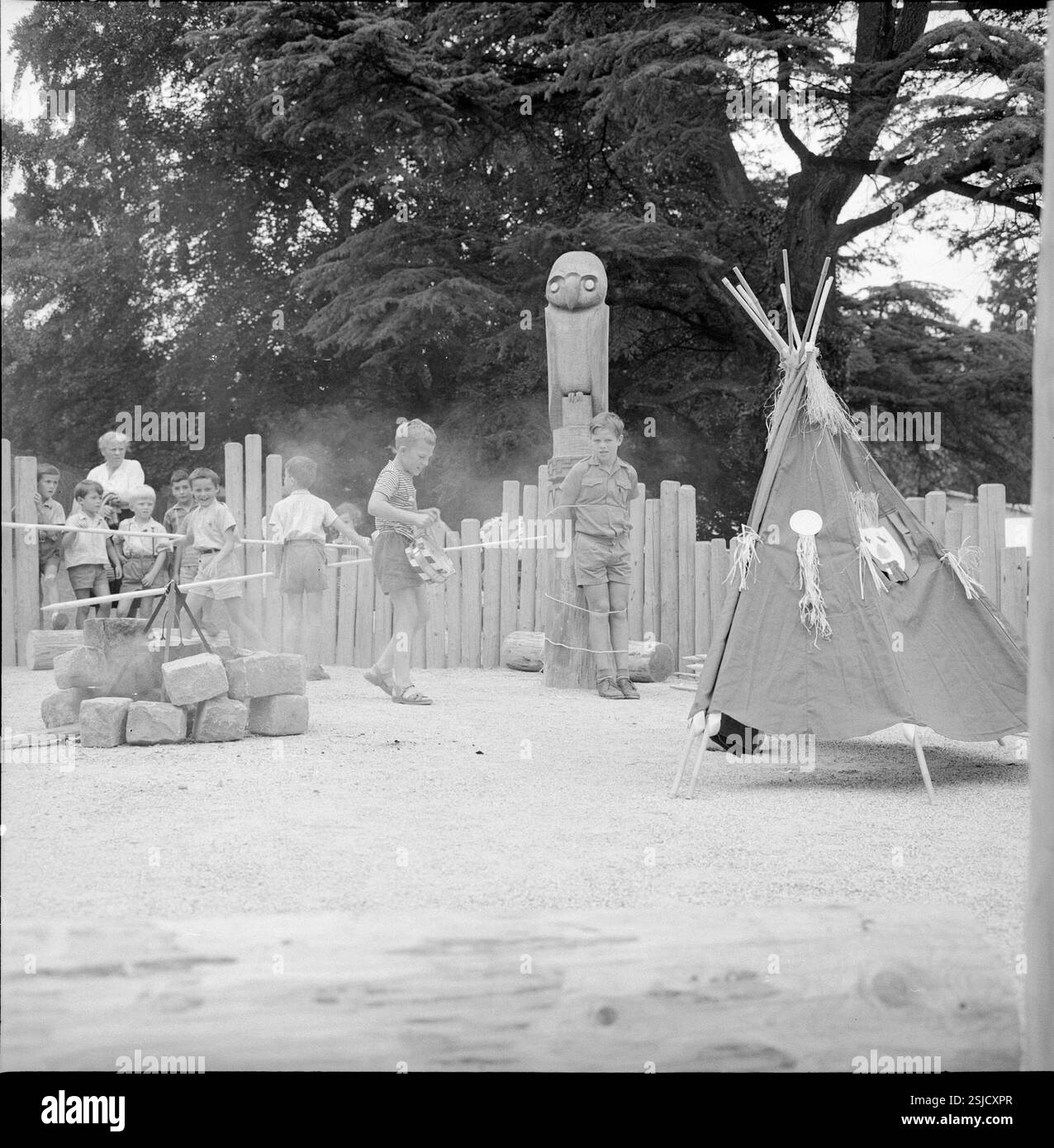 SAFFA 1958: Kinder beim Indianer Spielen im Kinderland #SAFFA 1958 ...