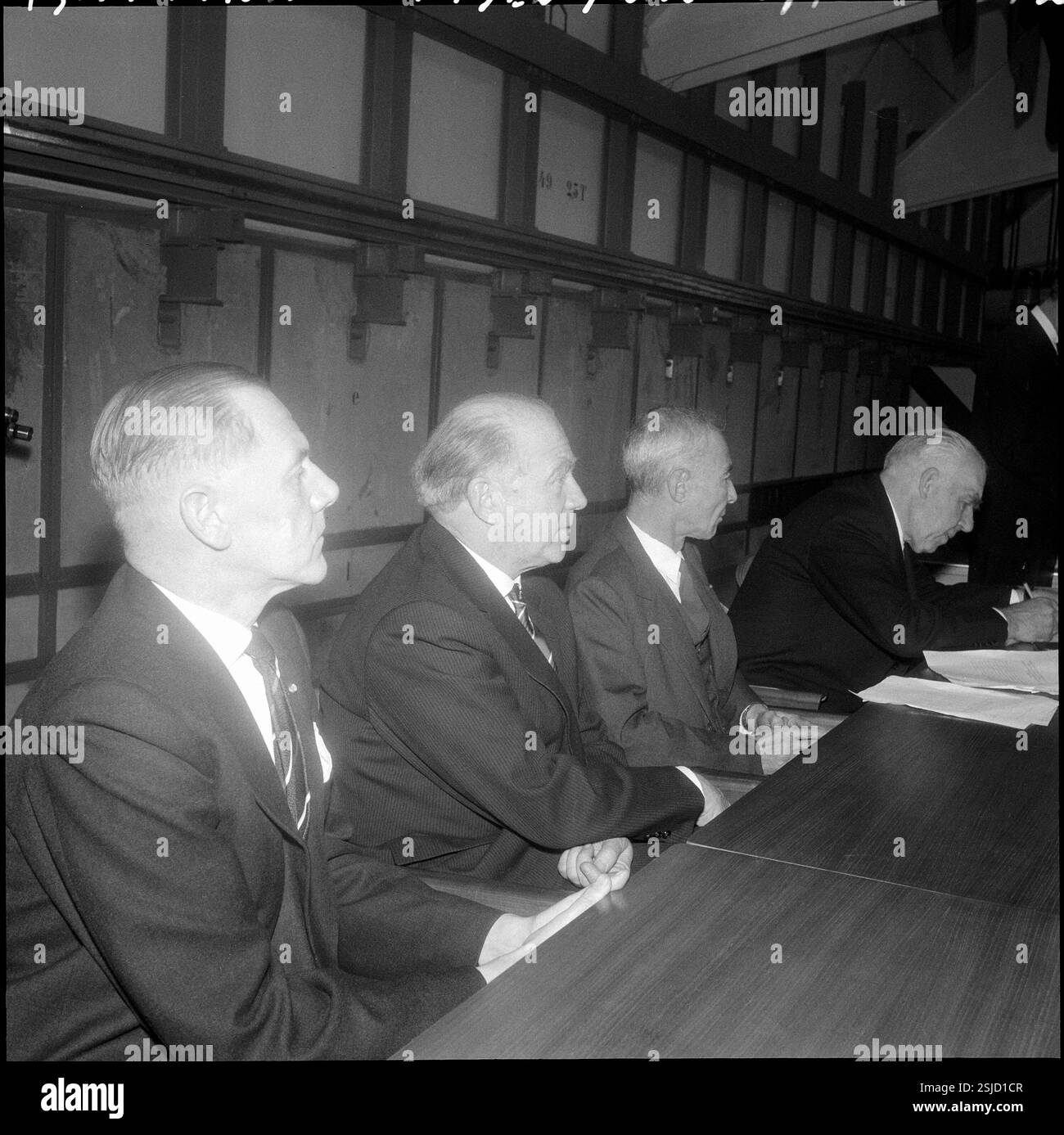 Robert Oppenheimer bei der Eröffnung des CERN 1960#Robert Oppenheimer ...