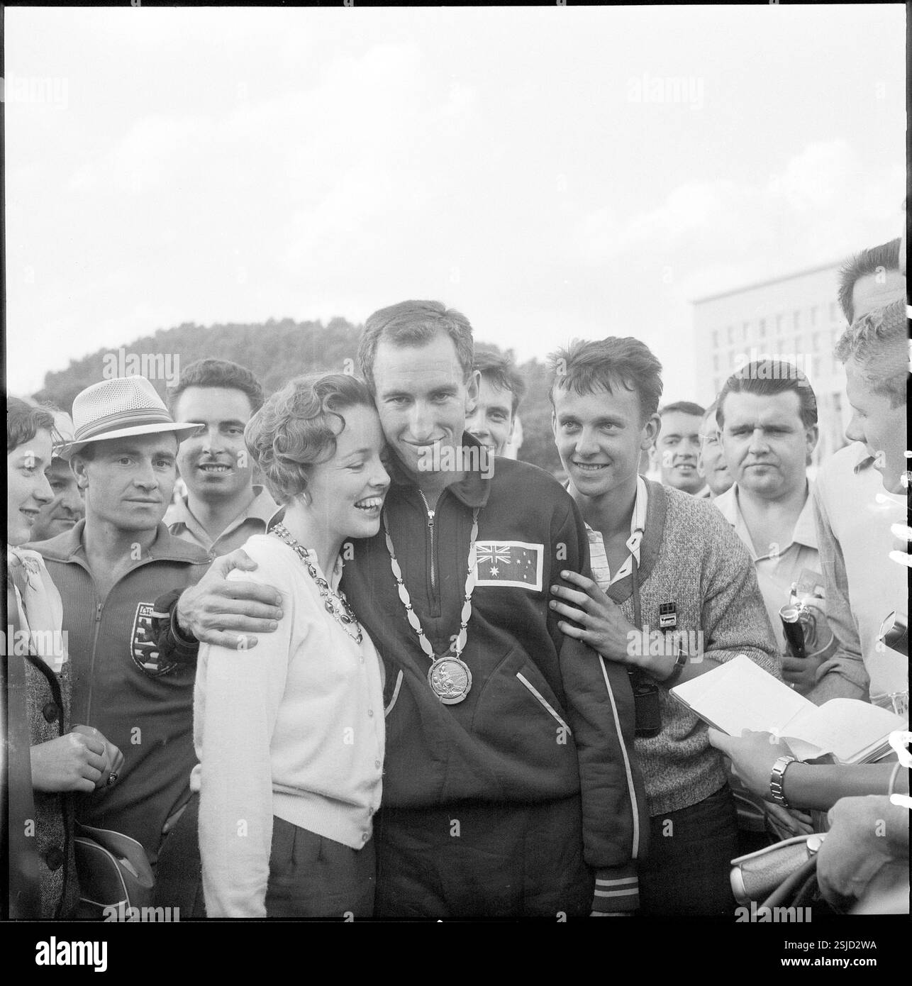 Rom 1960: 1500m; Sieger Elliott mit seiner Frau#Rome 1960: 1500m ...