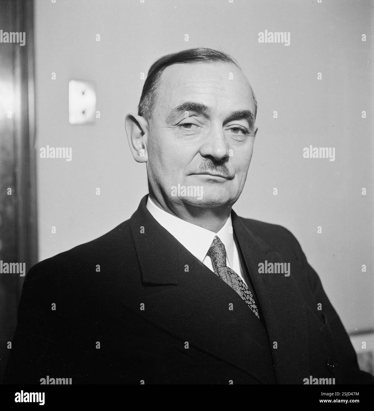 Arthur Stoll um 1950#Arthur Stoll around 1950- RDB BY DUKAS Stock Photo ...