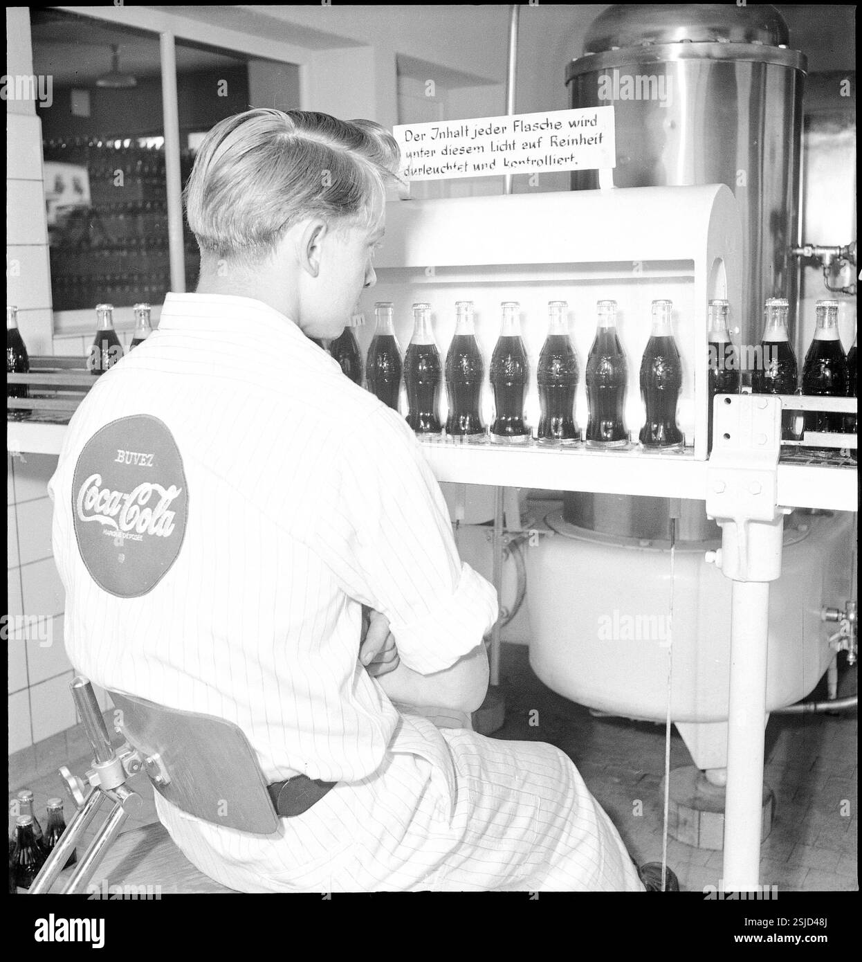 Coca-Cola, Arbeiter, Abfüllanlage Zürich, 1950#Coca-Cola, worker ...