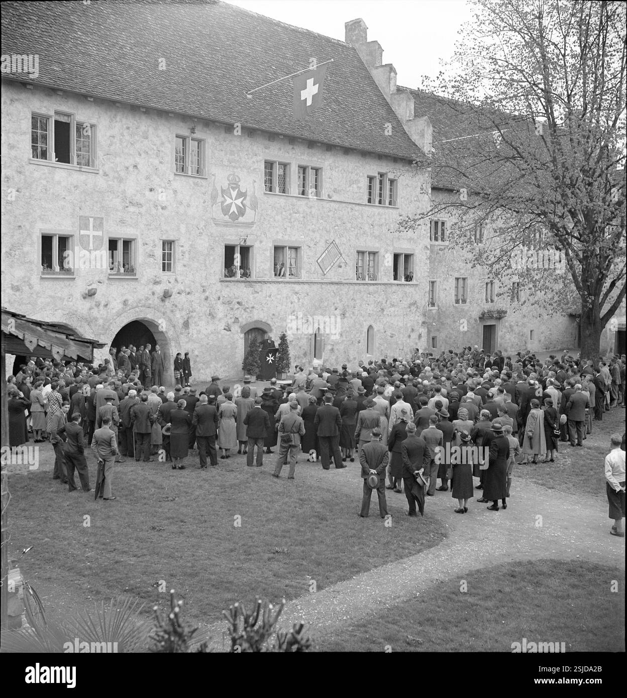 Ritterhaus Bubikon, Eröffnung des Museums; 1941#Ritterhaus Bubikon ...