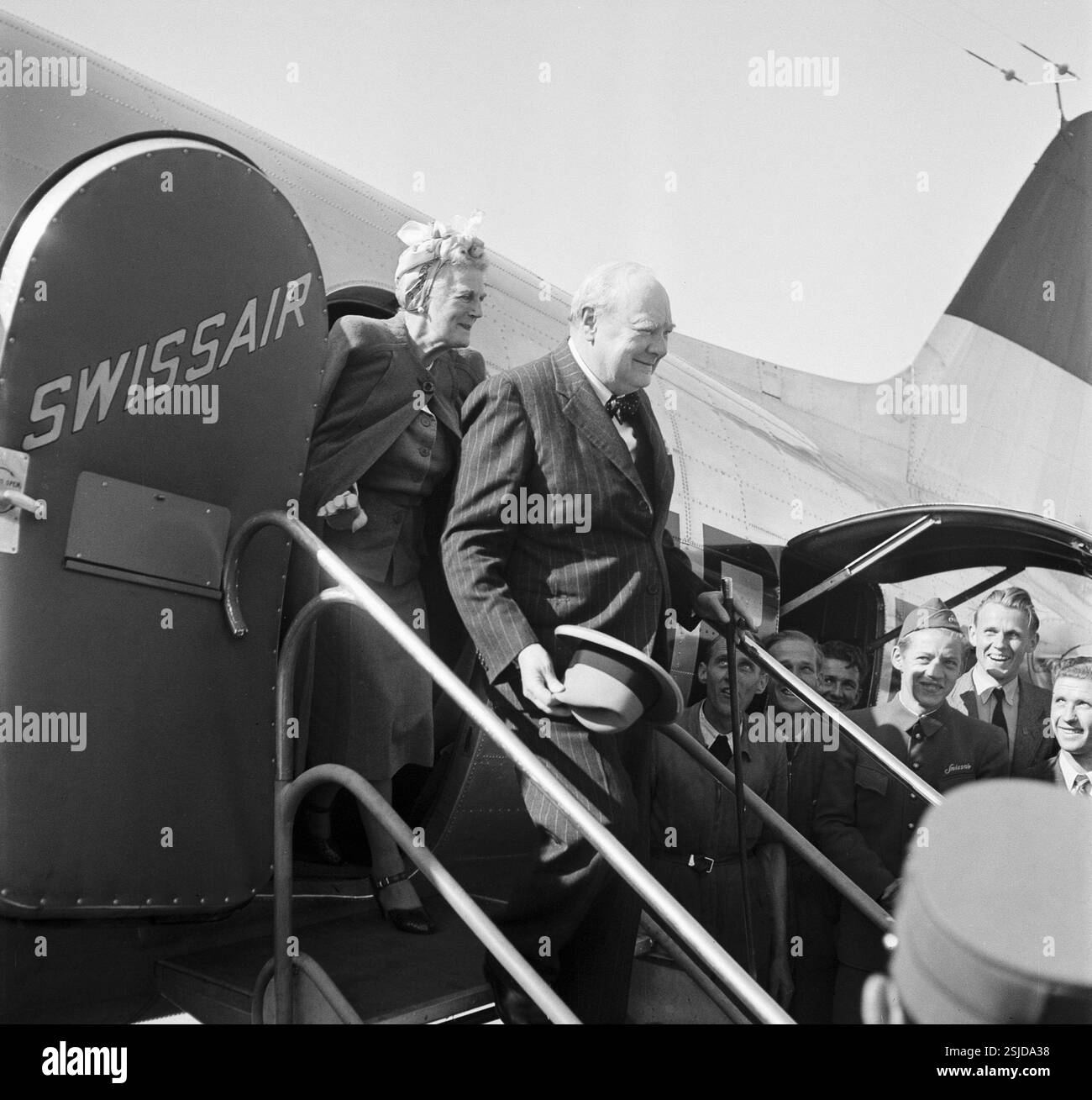 Winston Churchill mit Ehefrau in der Schweiz 1946#Winston Churchill ...