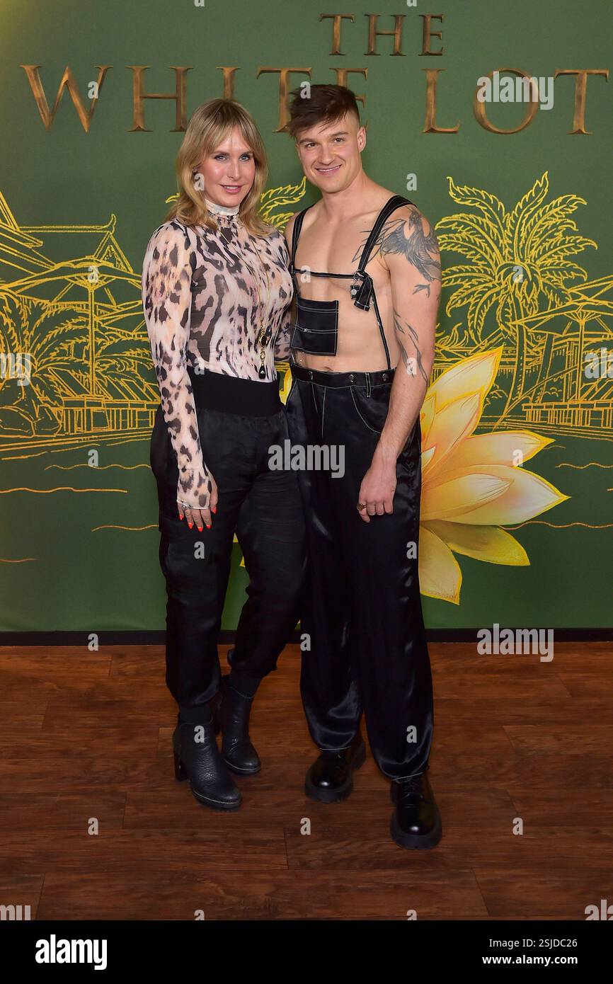 Zackary Drucker und Marval A. Rex bei der Premiere der 3. Staffel der ...