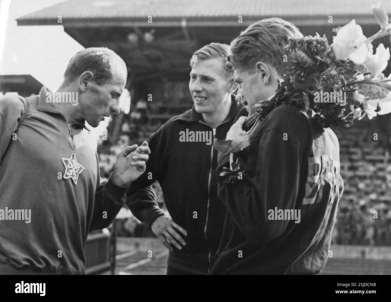 Emil Zatopek, Roger Bannister und Christopher Chattaway; EM Bern 1954# ...