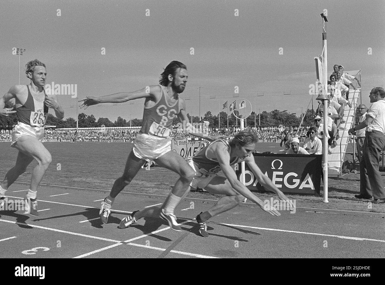 Leichtathletik-SM 1971 Basel, Finale 1'500m: Sturz im Zieleinlauf#Swiss ...
