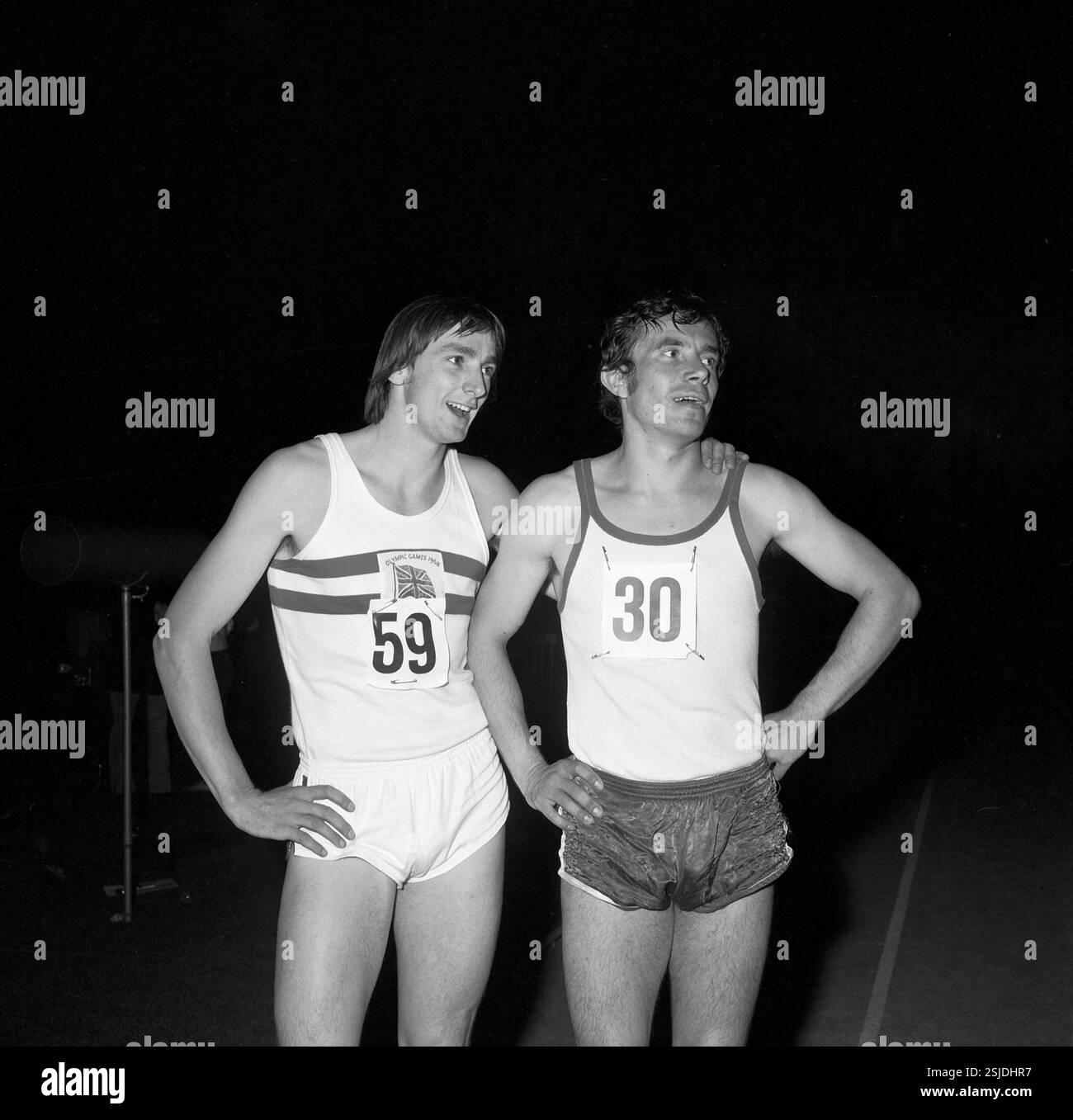 LCZ-Meeting 1970, 110m Hürden: Alan Pascoe, Werner Trzmiel#LCZ Meeting ...