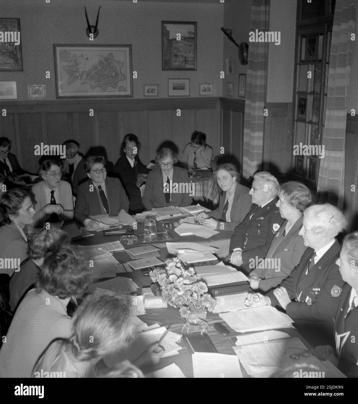 Geneva conference 1945 hi-res stock photography and images - Alamy