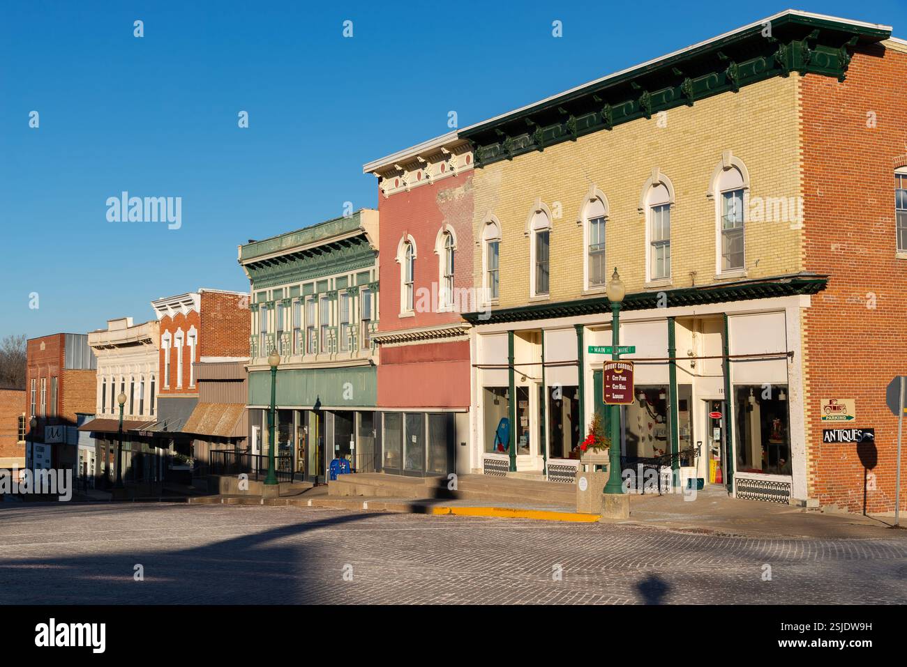 Downtown building and storefront in Mount Carroll, Illinois, USA Stock ...