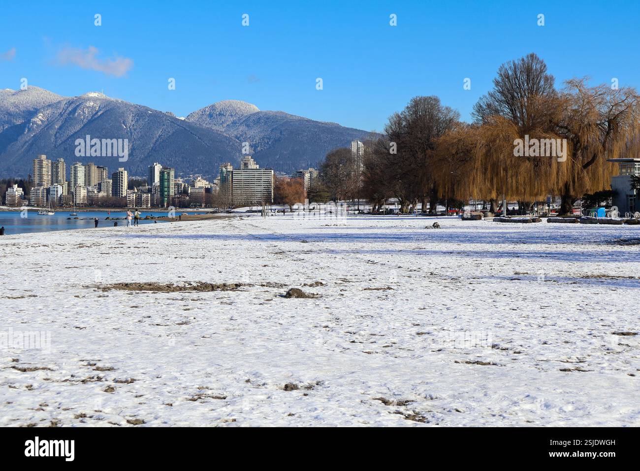 Vancouver snowfall hi-res stock photography and images - Alamy