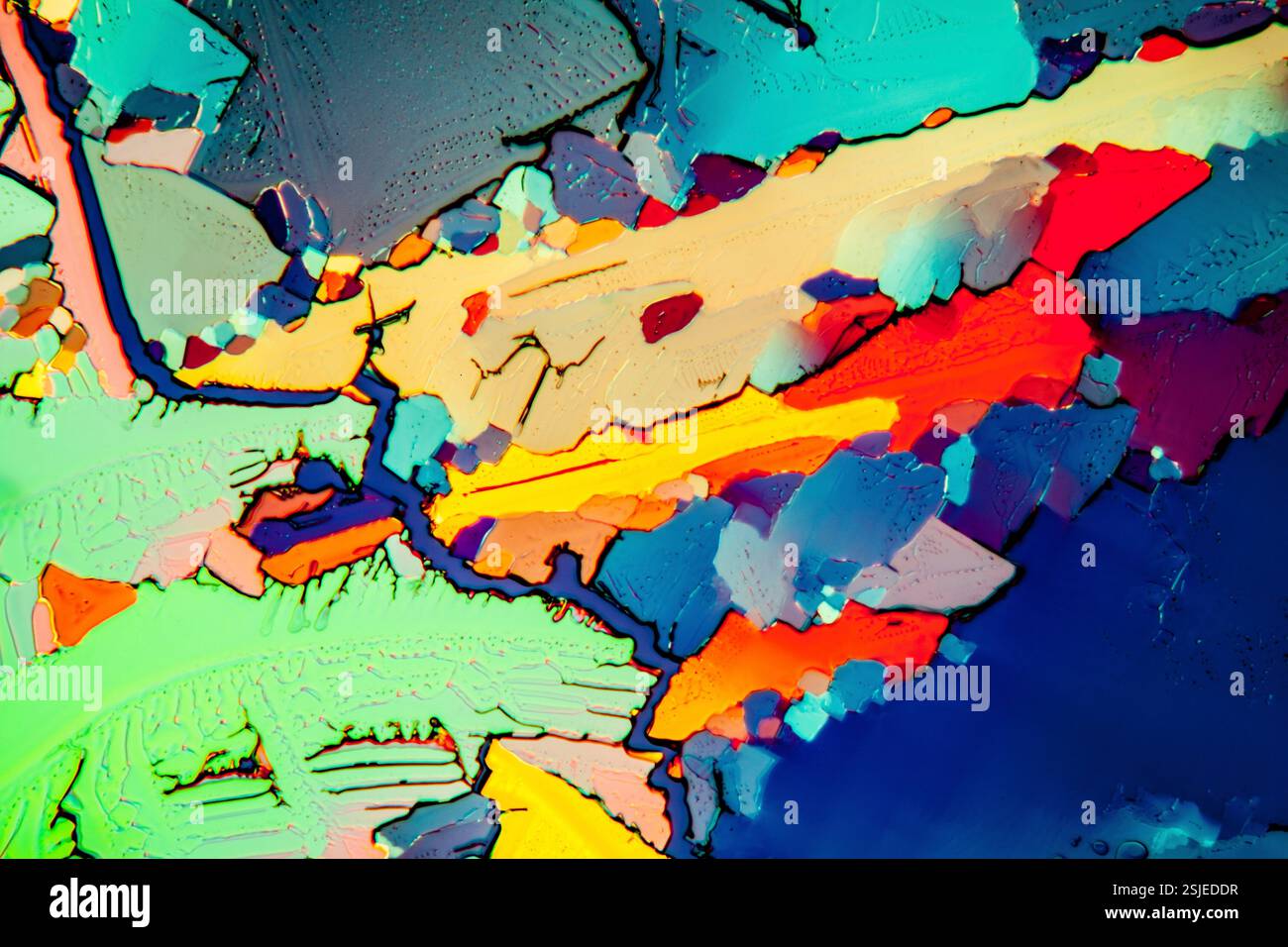 Urea in polarized light, crystals magnified 100x Stock Photo - Alamy