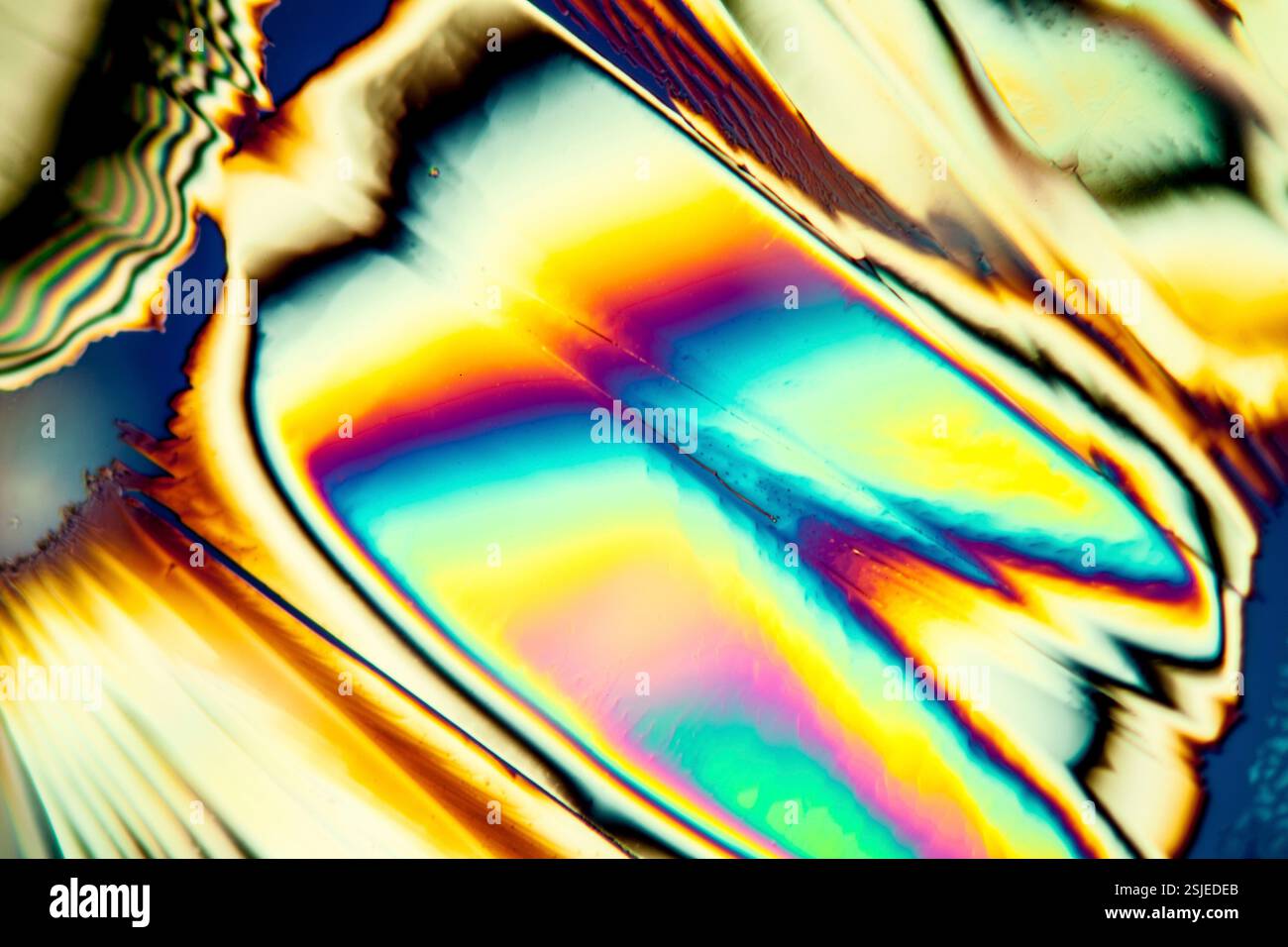 Urea in polarized light, crystals magnified 100x Stock Photo - Alamy