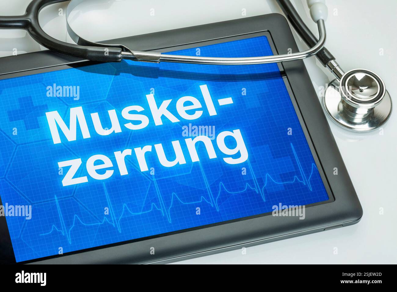 Tablet with the diagnosis muscle strain on the display Stock Photo - Alamy
