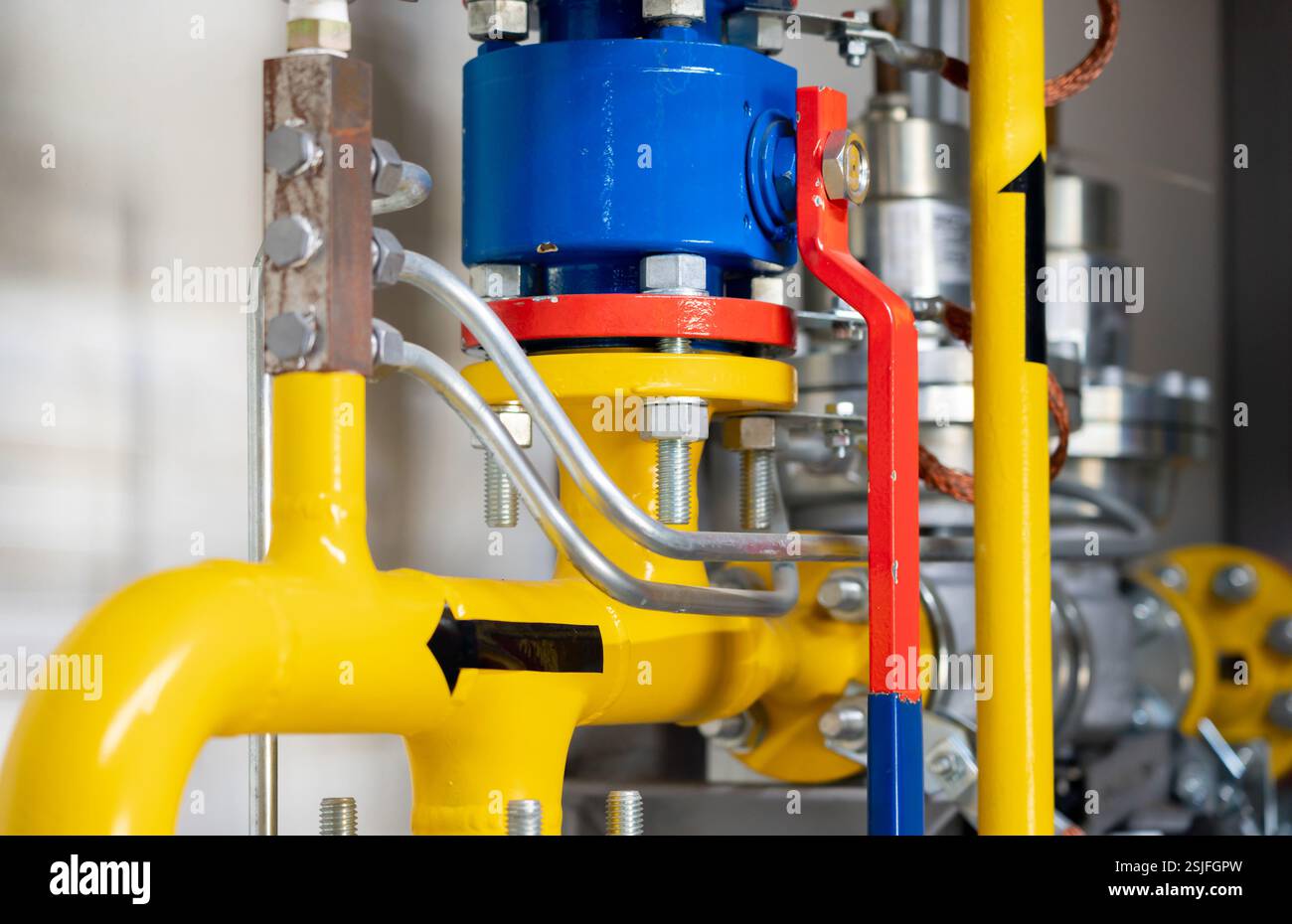 Natural gas pipeline system with safety valves and directional flow ...