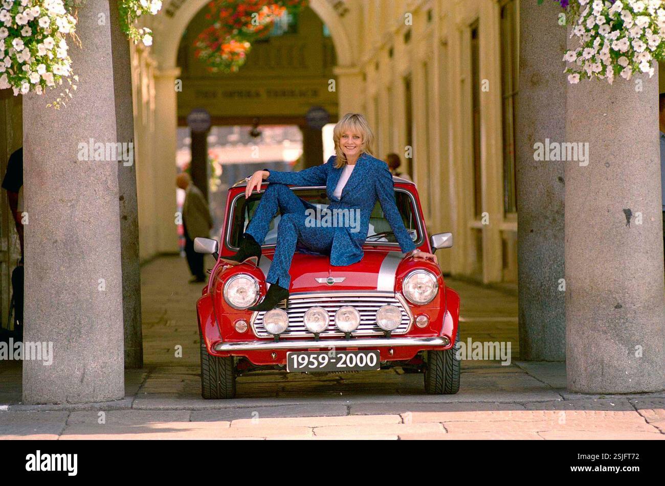 Sept. 11, 2000 - London, UK: TWIGGY .'Mini Classic' Car Launch In ...