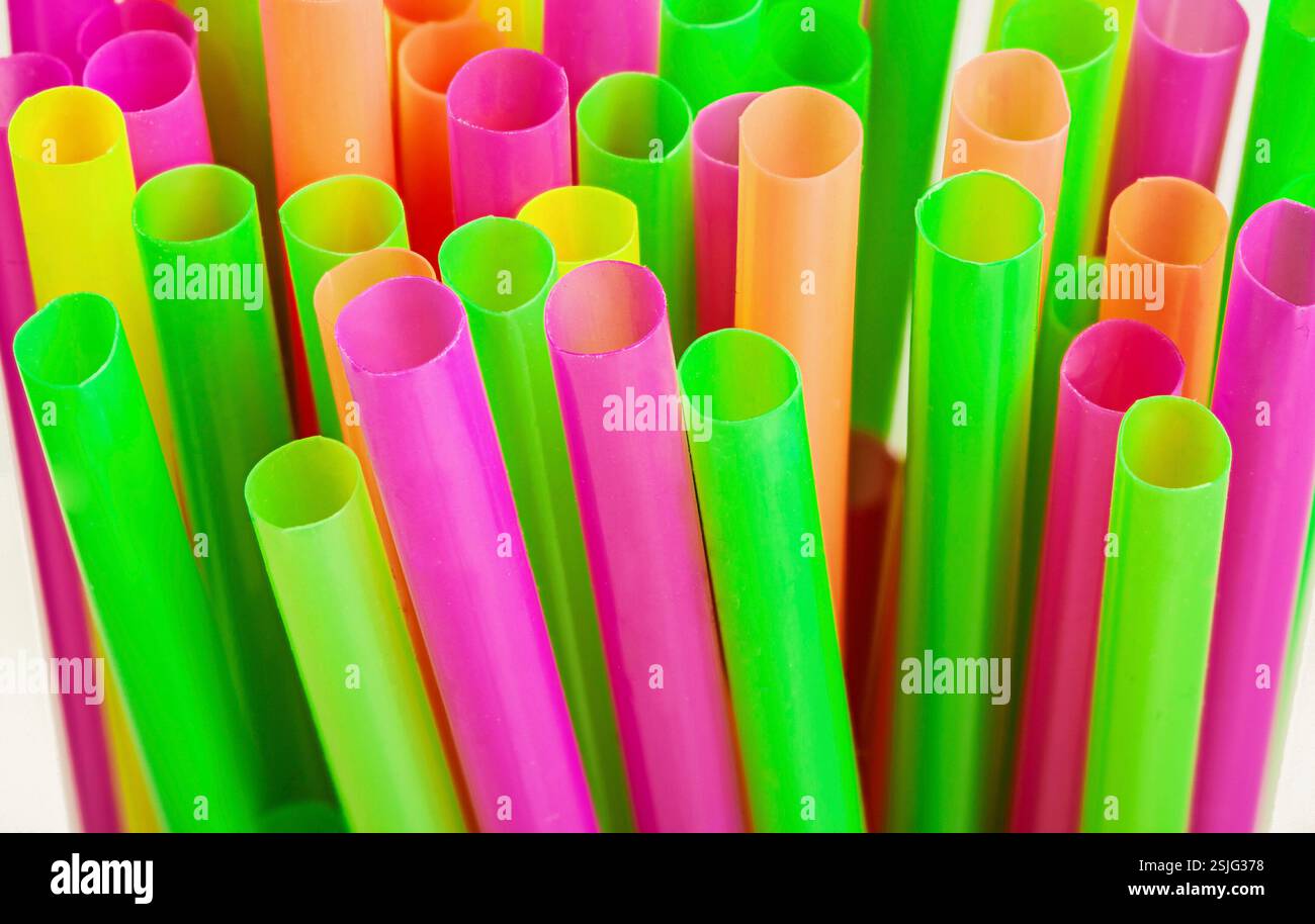 Plastic drinking straws, Single use plastic straw Stock Photo - Alamy