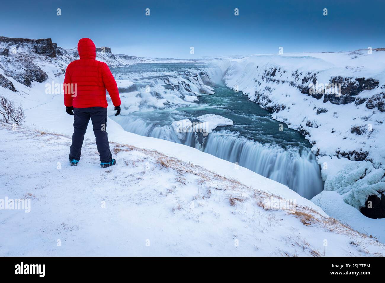 Gullfoss waterfalls in winter at sunrise. Hrunamannahreppur, Arnessysla ...