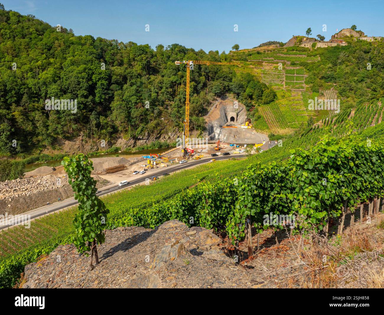 New construction of the Ahr Valley Railway after the 2021 flood with the ruins of Saffenburg ...