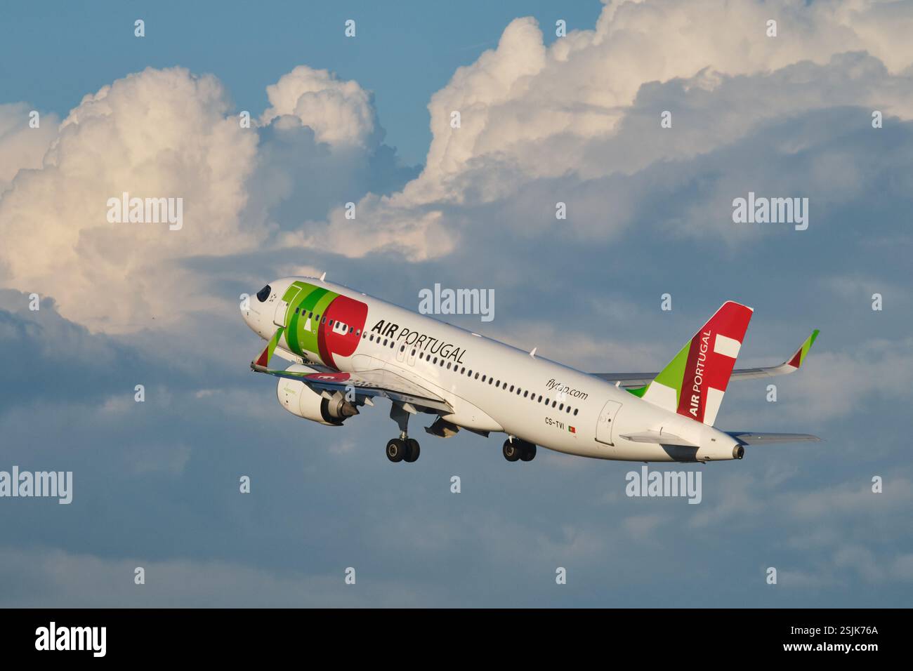 TAP Air Portugal Airbus A320-251N passenger plane take off in Humberto ...