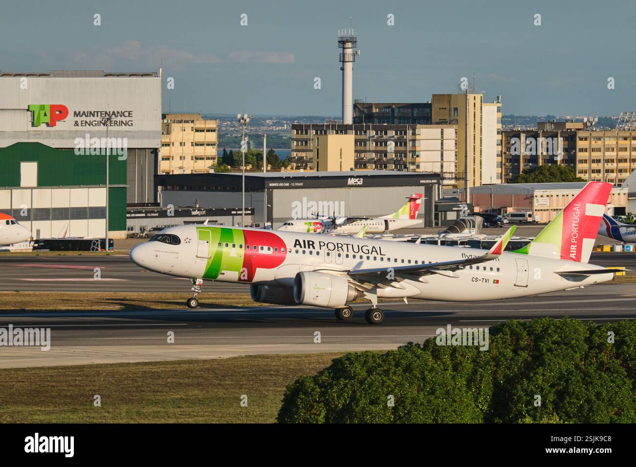 TAP Air Portugal Airbus A320-251N passenger plane take off in Humberto ...